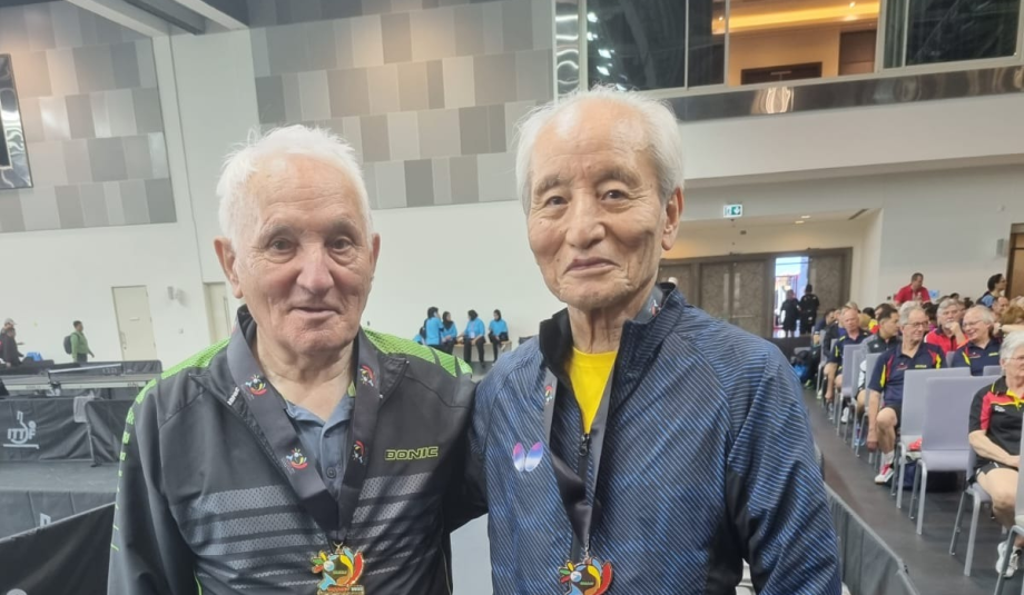 Val Langehegermann feiert Weltmeistertitel im Doppel und ...